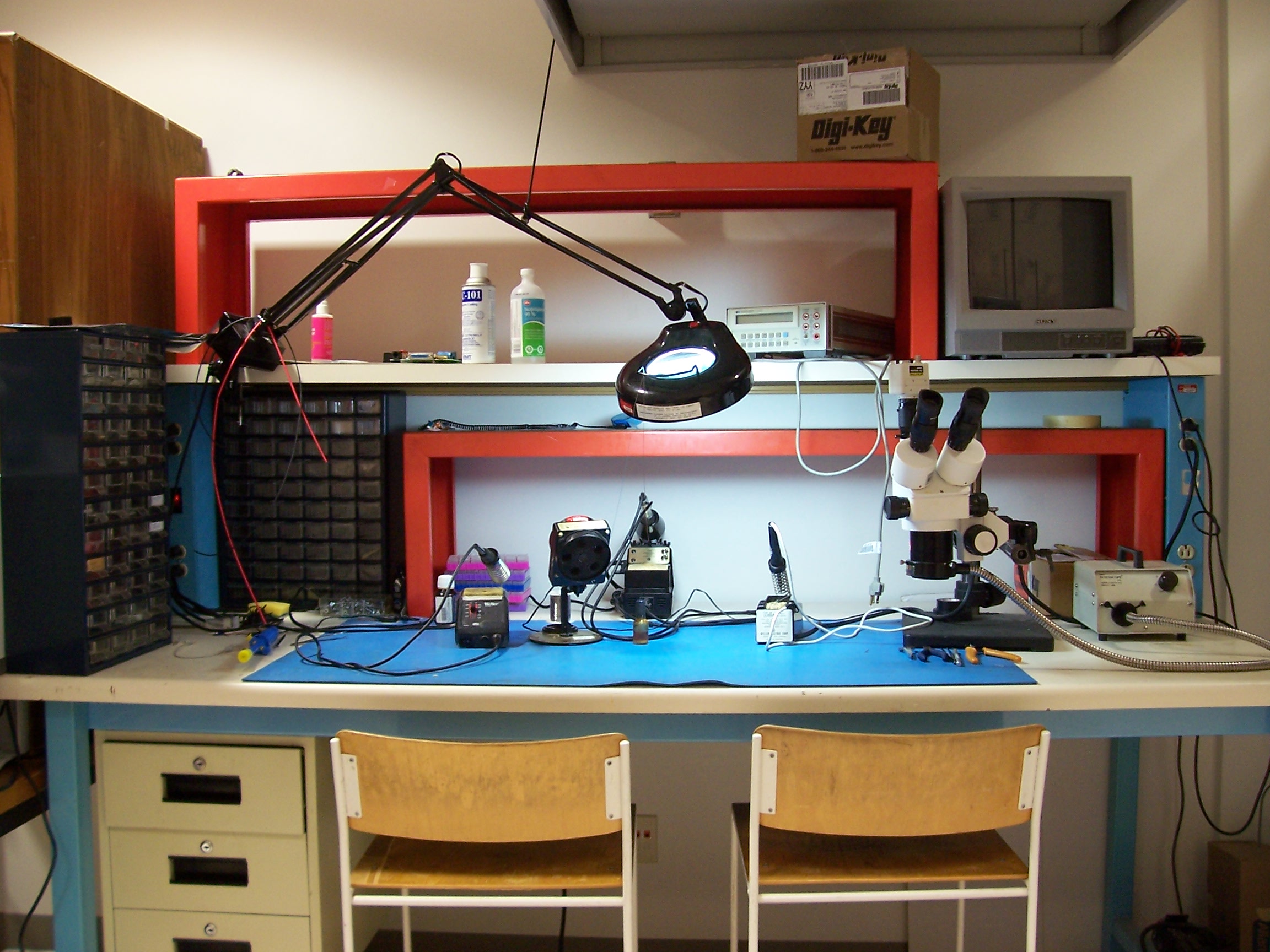 Ryerson University - Lev Kirischian - Research Lab